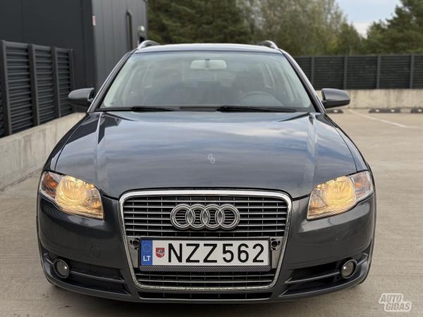 Audi A4 2006 in Vilnius on AUTOMOTO.COM.LV Grey Audi A4 2006 in Vilnius, with an engine capacity of 2.00 L and mileage of 356 thousand km for 2800 €, photo 7 on AUTOMOTO.COM.LV