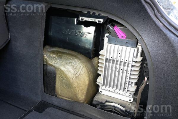 Grey Audi A4 2006 in Riga, with an engine capacity of 2.00 L and mileage of 275 thousand km for 3890 €, photo 11 on AUTOMOTO.COM.LV