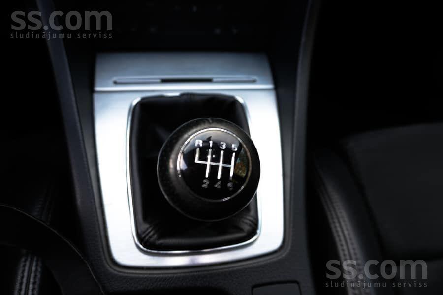 Grey Audi A4 2006 in Riga, with an engine capacity of 2.00 L and mileage of 275 thousand km for 3890 €, photo 14 on AUTOMOTO.COM.LV
