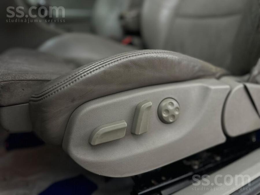 Pelēks Audi A4 2006 Cēsis, ar dzinēja tilpumu 2.00 L un nobraukumu 374 tūkst. km par 1990 €, foto 21 vietnē AUTOMOTO.COM.LV