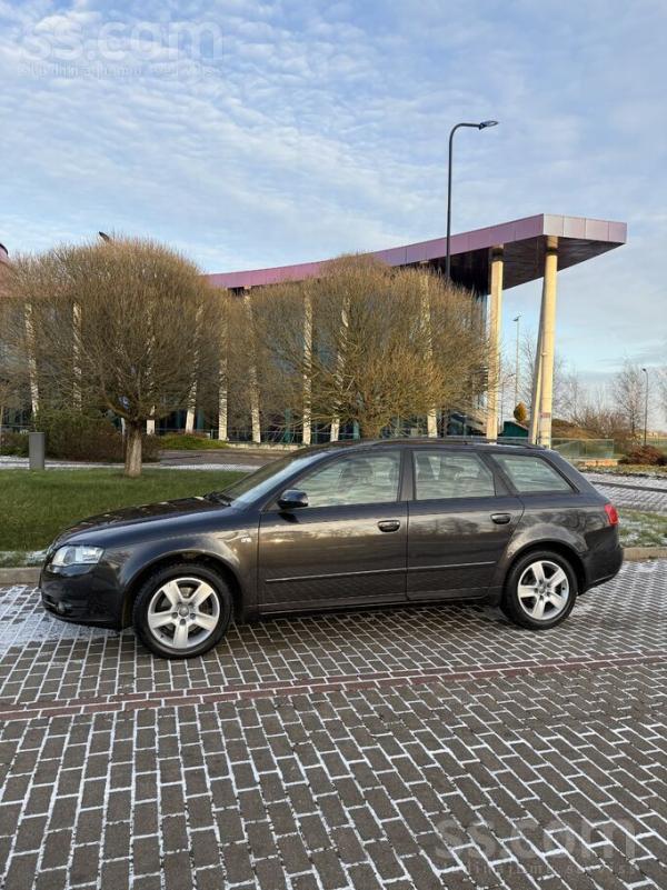 Pelēks Audi A4 2007 Tukums, ar dzinēja tilpumu 1.90 L un nobraukumu 299 tūkst. km par 3990 €, foto 3 vietnē AUTOMOTO.COM.LV
