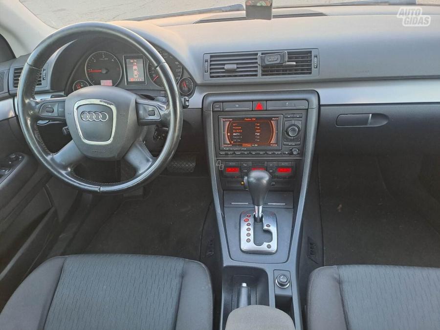 Pelēks Audi A4 2007 Telšiai, ar dzinēja tilpumu 2.00 L un nobraukumu 270 tūkst. km par 3650 €, foto 10 vietnē AUTOMOTO.COM.LV