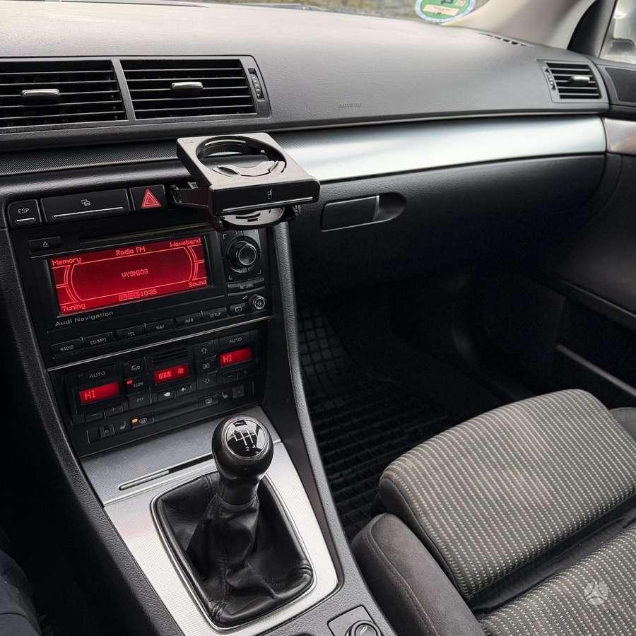 Grey Audi A4 2007 in Kaisiadorys, with an engine capacity of 1.99 L and mileage of 290 thousand km for 2750 €, photo 32 on AUTOMOTO.COM.LV