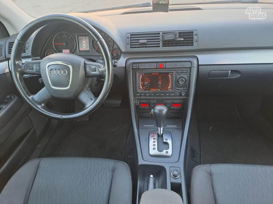 Grey Audi A4 2007 in Klaipeda, with an engine capacity of 2.00 L and mileage of 270 thousand km for 3200 €, photo 9 on AUTOMOTO.COM.LV