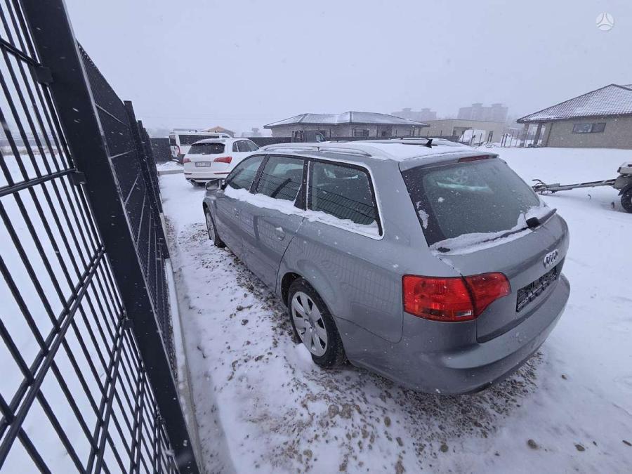 Grey Audi A4 2007 in Marijampole, with an engine capacity of 1.99 L and mileage of 332 thousand km for 2499 €, photo 4 on AUTOMOTO.COM.LV