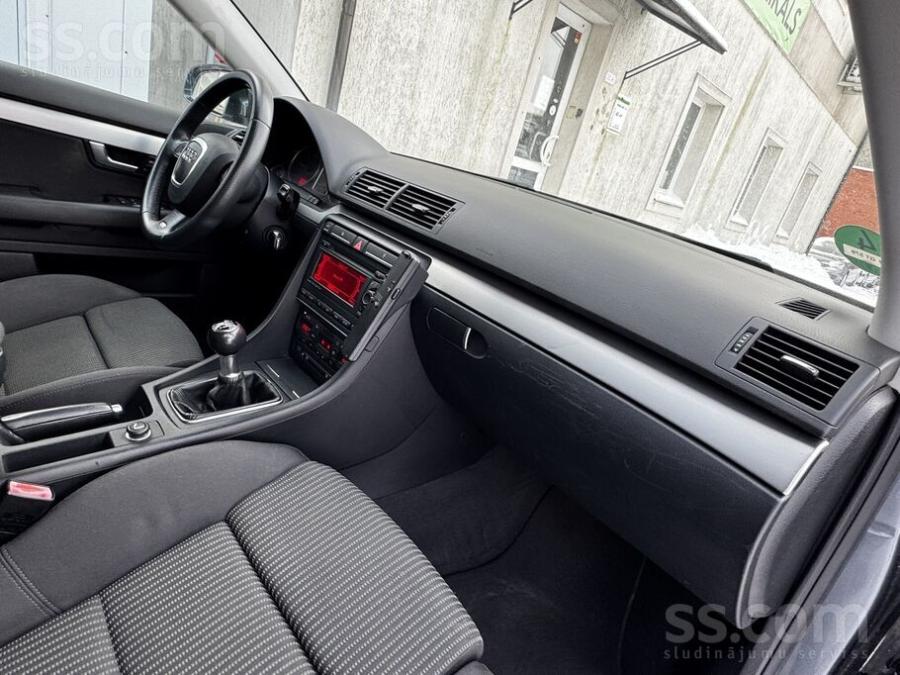 Grey Audi A4 2007 in Daugavpils, with an engine capacity of 2.00 L and mileage of 0 thousand km for 3950 €, photo 14 on AUTOMOTO.COM.LV