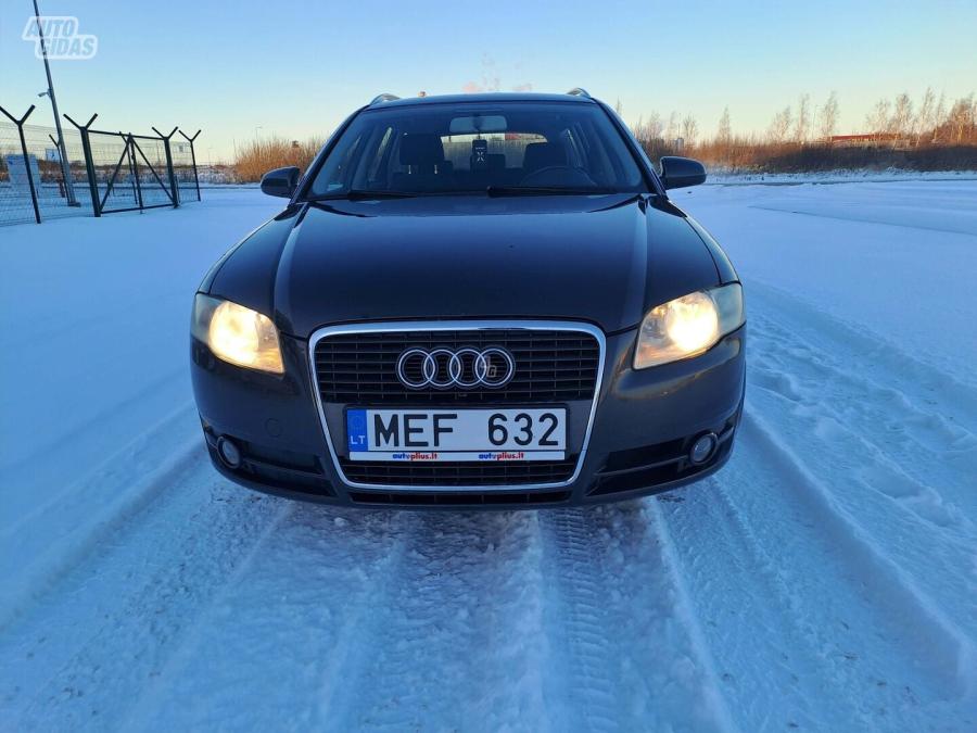 Pelēks Audi A4 2007 Telšiai, ar dzinēja tilpumu 2.00 L un nobraukumu 273 tūkst. km par 3200 €, foto 2 vietnē AUTOMOTO.COM.LV