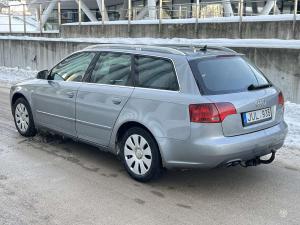Pelēks Audi A4 2007 Viļņa, ar dzinēja tilpumu 1.99 L un nobraukumu 435 tūkst. km par 1250 €, foto 4 vietnē AUTOMOTO.COM.LV