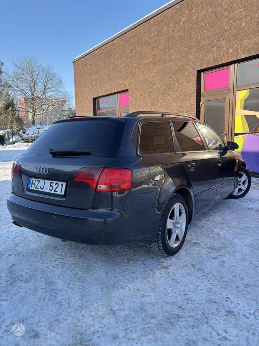 Pelēks Audi A4 2007 Kaišiadorys, ar dzinēja tilpumu 1.99 L un nobraukumu 309 tūkst. km par 2650 €, foto 14 vietnē AUTOMOTO.COM.LV