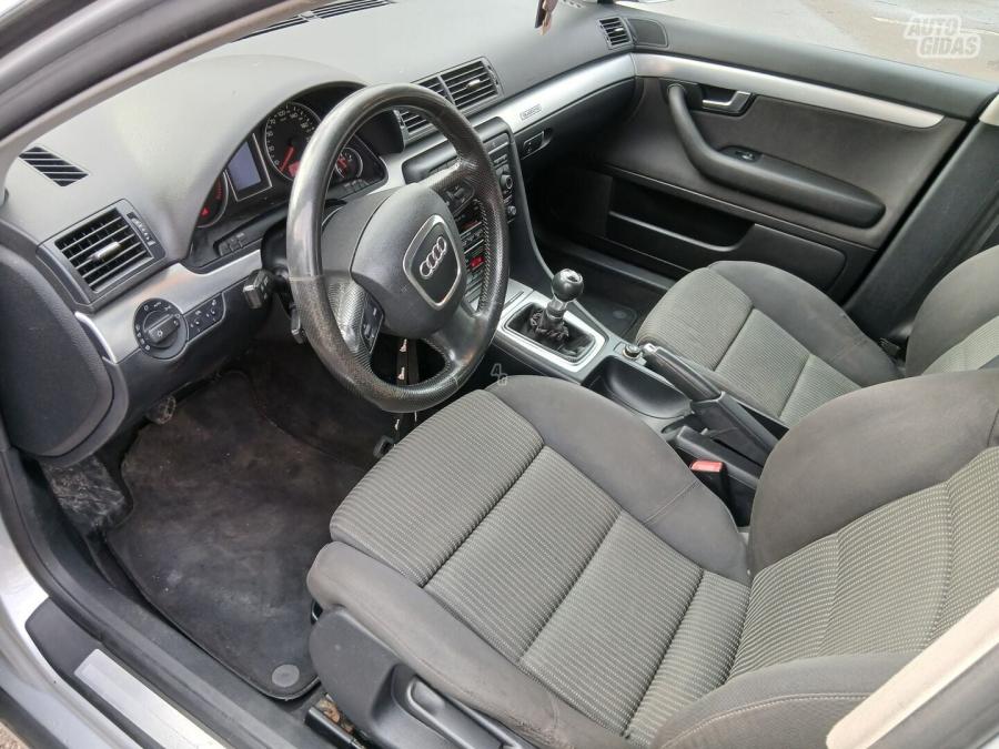 Pelēks Audi A4 2007 Ignalina, ar dzinēja tilpumu 2.00 L un nobraukumu 300 tūkst. km par 3600 €, foto 12 vietnē AUTOMOTO.COM.LV