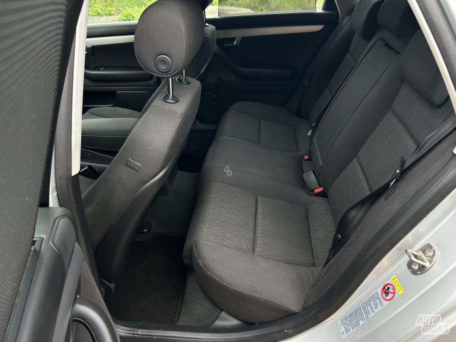 Pelēks Audi A4 2007 Kauņa, ar dzinēja tilpumu 2.00 L un nobraukumu 278 tūkst. km par 2850 €, foto 26 vietnē AUTOMOTO.COM.LV