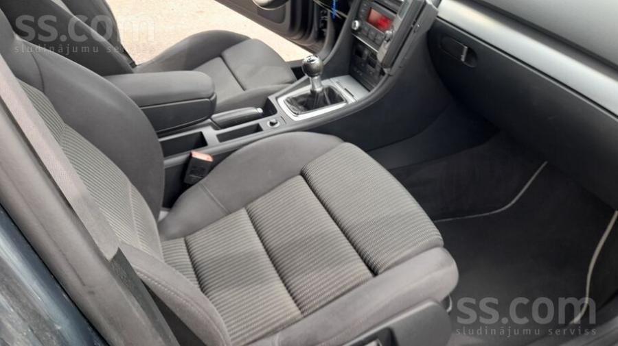 Pelēks Audi A4 2007 Rīga, ar dzinēja tilpumu 1.60 L un nobraukumu 279 tūkst. km par 3600 €, foto 24 vietnē AUTOMOTO.COM.LV