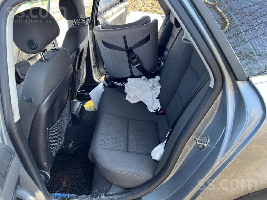 Pelēks Audi A4 2007 Daugavpils, ar dzinēja tilpumu 2.00 L un nobraukumu 267 tūkst. km par 4000 €, foto 8 vietnē AUTOMOTO.COM.LV