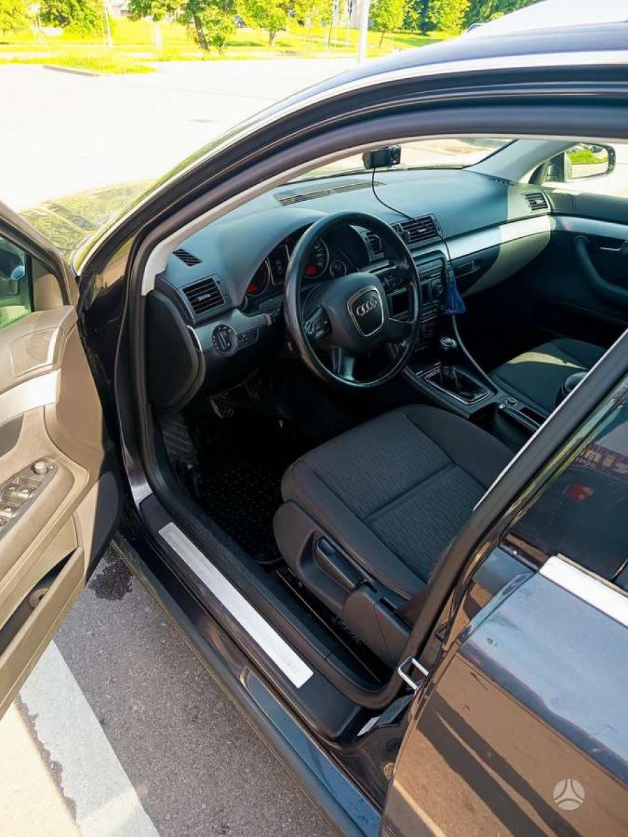Pelēks Audi A4 2007 Viļņa, ar dzinēja tilpumu 2.00 L un nobraukumu 281 tūkst. km par 1900 €, foto 8 vietnē AUTOMOTO.COM.LV