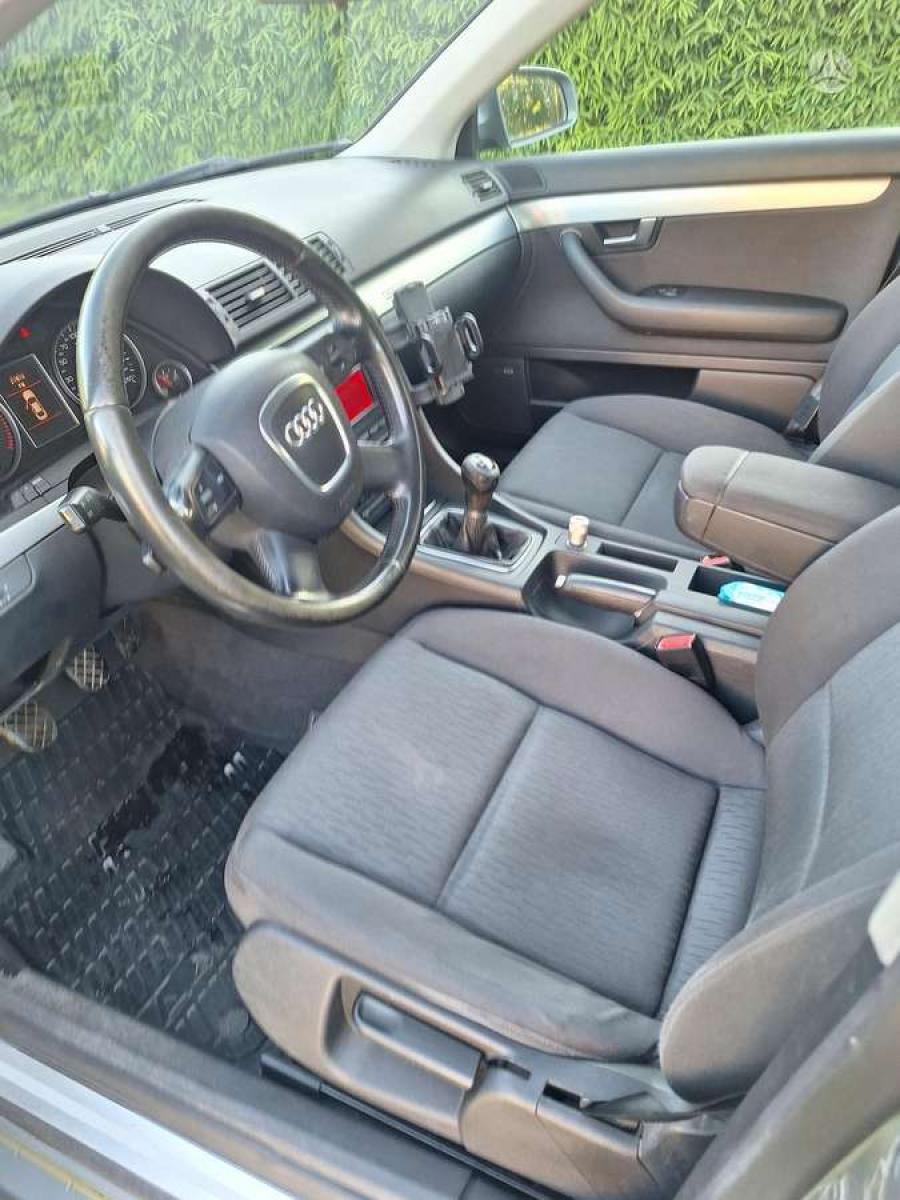 Pelēks Audi A4 2007 Nemenčinė, ar dzinēja tilpumu 1.97 L un nobraukumu 260 tūkst. km par 2400 €, foto 6 vietnē AUTOMOTO.COM.LV
