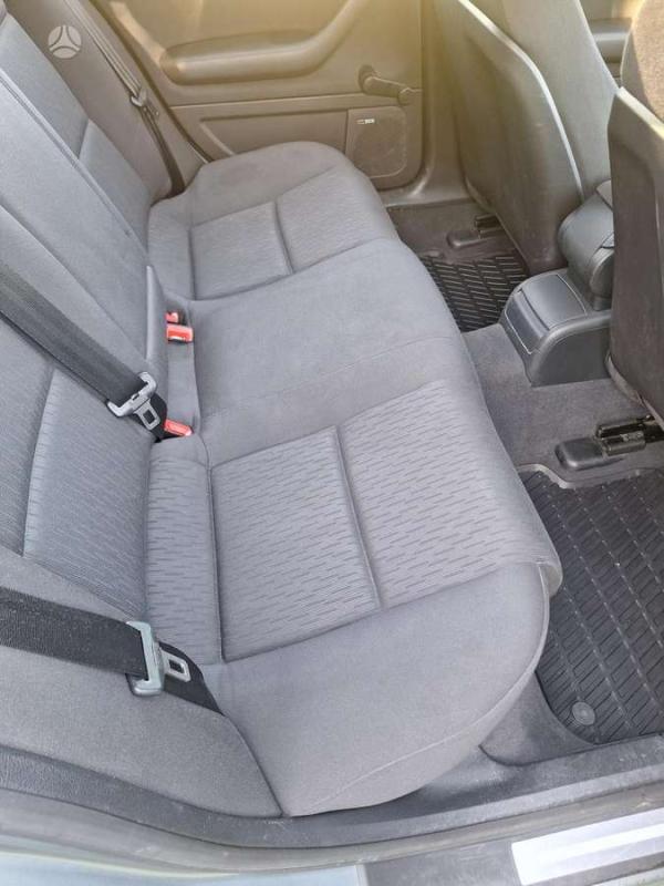Grey Audi A4 2007 in Nemencine, with an engine capacity of 1.97 L and mileage of 260 thousand km for 2400 €, photo 8 on AUTOMOTO.COM.LV