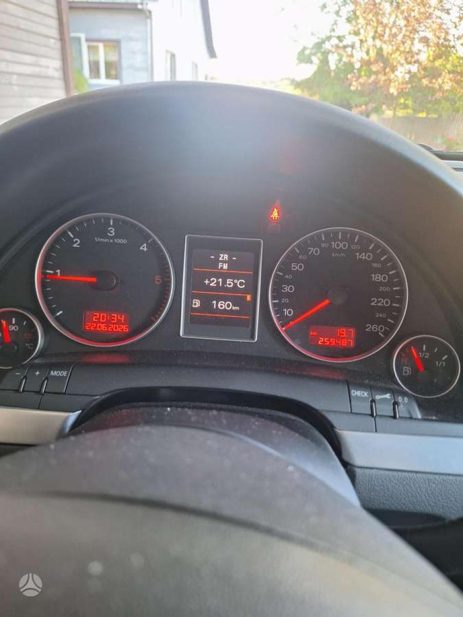Pelēks Audi A4 2007 Nemenčinė, ar dzinēja tilpumu 1.97 L un nobraukumu 260 tūkst. km par 2400 €, foto 12 vietnē AUTOMOTO.COM.LV