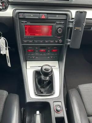 Pelēks Audi A4 2007 Limbaži, ar dzinēja tilpumu 2.00 L un nobraukumu 231 tūkst. km par 5250 €, foto 12 vietnē AUTOMOTO.COM.LV