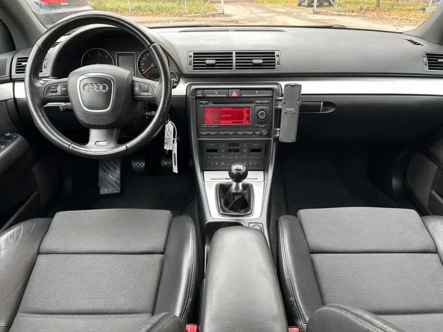 Pelēks Audi A4 2007 Limbaži, ar dzinēja tilpumu 2.00 L un nobraukumu 231 tūkst. km par 5250 €, foto 13 vietnē AUTOMOTO.COM.LV