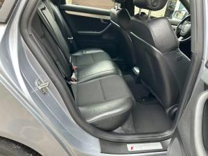 Pelēks Audi A4 2007 Limbaži, ar dzinēja tilpumu 2.00 L un nobraukumu 231 tūkst. km par 5250 €, foto 14 vietnē AUTOMOTO.COM.LV