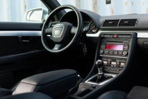Grey Audi A4 2007 in Riga, with an engine capacity of 2.00 L and mileage of 260 thousand km for 3995 €, photo 25 on AUTOMOTO.COM.LV