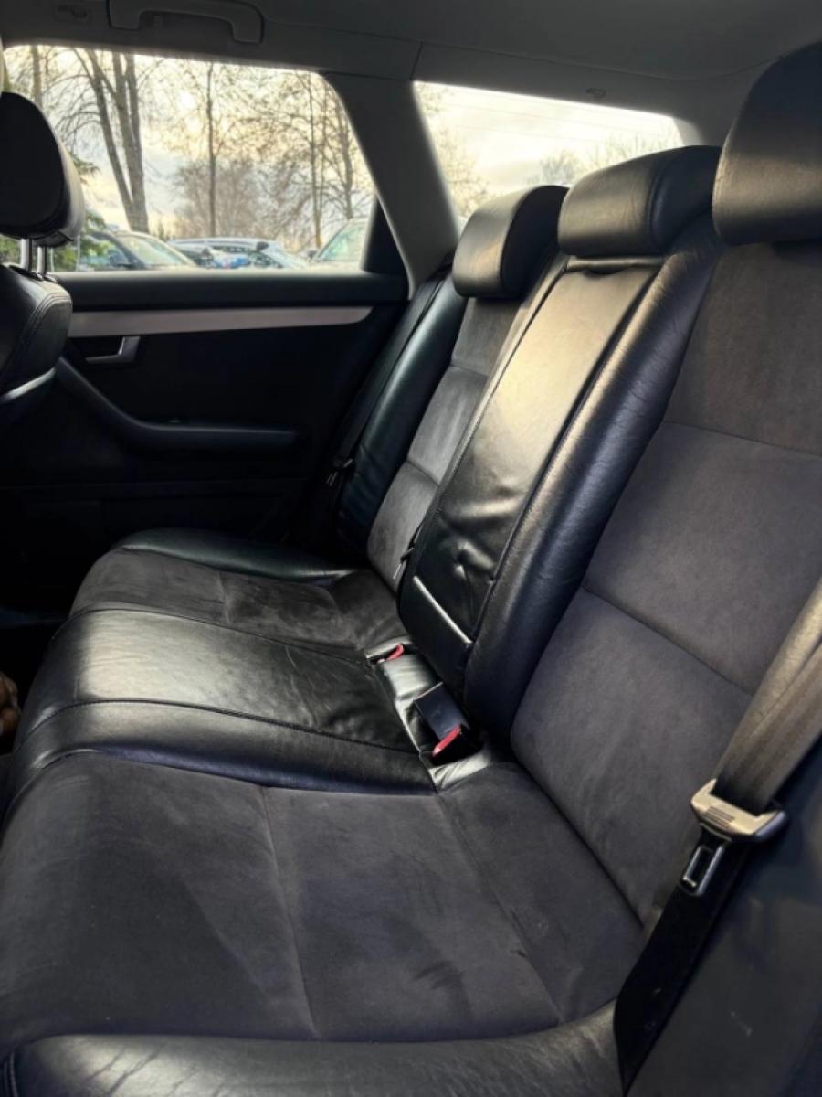 Grey Audi A4 2007 in Riga, with an engine capacity of 2.00 L and mileage of 235 thousand km for 3799 €, photo 8 on AUTOMOTO.COM.LV