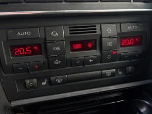 Grey Audi A4 2007 in Riga, with an engine capacity of 2.00 L and mileage of 235 thousand km for 3799 €, photo 12 on AUTOMOTO.COM.LV