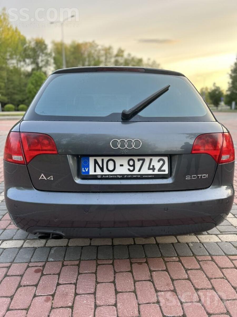 Pelēks Audi A4 2007 Rīga, ar dzinēja tilpumu 2.00 L un nobraukumu 267 tūkst. km par 2900 €, foto 3 vietnē AUTOMOTO.COM.LV