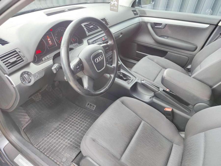 Grey Audi A4 2007 in Kaunas, with an engine capacity of 1.99 L and mileage of 292 thousand km for 2500 €, photo 17 on AUTOMOTO.COM.LV