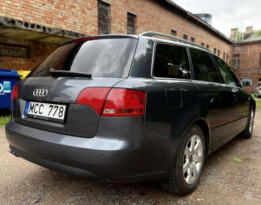 Grey Audi A4 2007 in Kaunas, with an engine capacity of 1.99 L and mileage of 318 thousand km for 3250 €, photo 1 on AUTOMOTO.COM.LV