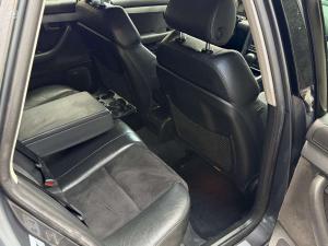 Grey Audi A4 2007 in Kaunas, with an engine capacity of 1.99 L and mileage of 318 thousand km for 3250 €, photo 20 on AUTOMOTO.COM.LV