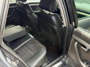 Grey Audi A4 2007 in Kaunas, with an engine capacity of 1.99 L and mileage of 318 thousand km for 3250 €, photo 21 on AUTOMOTO.COM.LV