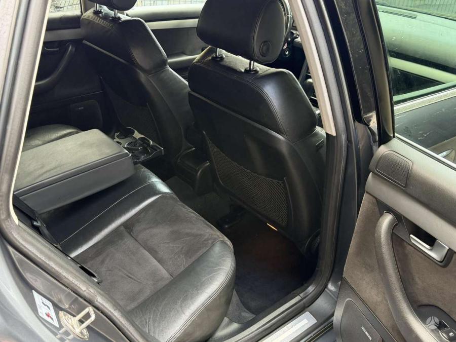 Grey Audi A4 2007 in Kaunas, with an engine capacity of 1.99 L and mileage of 318 thousand km for 3250 €, photo 21 on AUTOMOTO.COM.LV