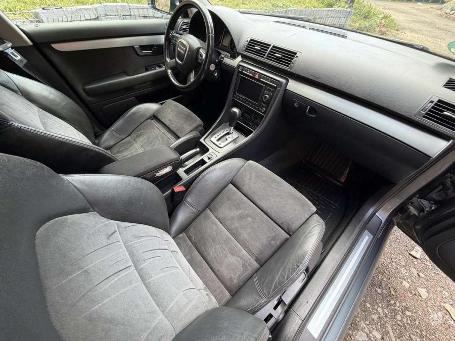 Grey Audi A4 2007 in Kaunas, with an engine capacity of 1.99 L and mileage of 318 thousand km for 3250 €, photo 24 on AUTOMOTO.COM.LV