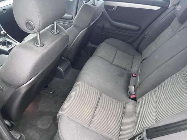 Grey Audi A4 2007 in Kaunas, with an engine capacity of 1.97 L and mileage of 248 thousand km for 1650 €, photo 6 on AUTOMOTO.COM.LV