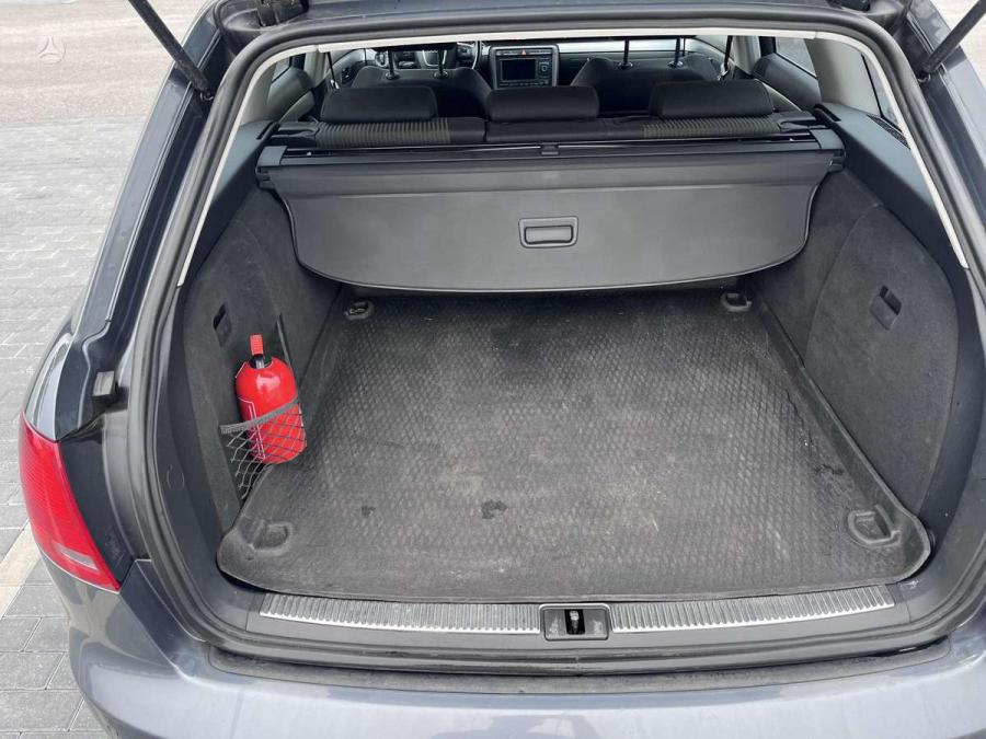 Grey Audi A4 2007 in Kaunas, with an engine capacity of 1.97 L and mileage of 248 thousand km for 1650 €, photo 13 on AUTOMOTO.COM.LV