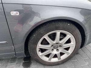 Grey Audi A4 2007 in Kaunas, with an engine capacity of 1.97 L and mileage of 248 thousand km for 1650 €, photo 15 on AUTOMOTO.COM.LV