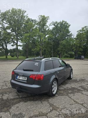 Grey Audi A4 2007 in Riga, with an engine capacity of 2.00 L and mileage of 357 thousand km for 2750 €, photo 4 on AUTOMOTO.COM.LV