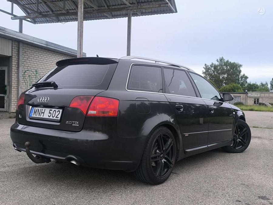 Grey Audi A4 2007 in Plunge, with an engine capacity of 1.99 L and mileage of 370 thousand km for 2500 €, photo 6 on AUTOMOTO.COM.LV