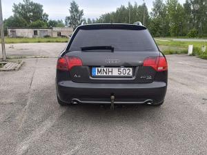 Grey Audi A4 2007 in Plunge, with an engine capacity of 1.99 L and mileage of 370 thousand km for 2500 €, photo 7 on AUTOMOTO.COM.LV