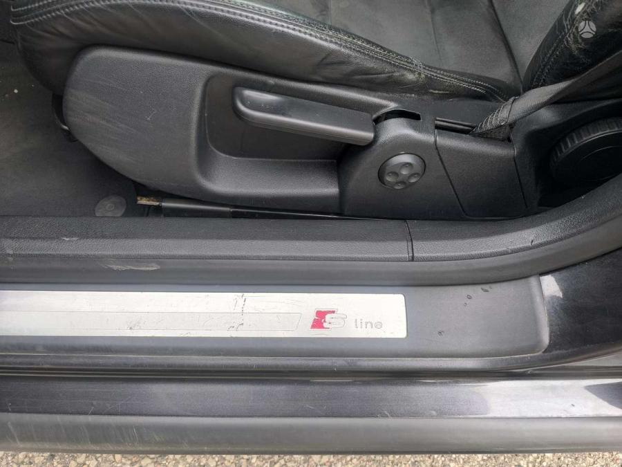 Grey Audi A4 2007 in Plunge, with an engine capacity of 1.99 L and mileage of 370 thousand km for 2500 €, photo 16 on AUTOMOTO.COM.LV
