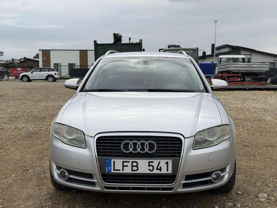 Pelēks Audi A4 2007 Šauļi, ar dzinēja tilpumu 1.97 L un nobraukumu 299 tūkst. km par 2300 €, foto 3 vietnē AUTOMOTO.COM.LV