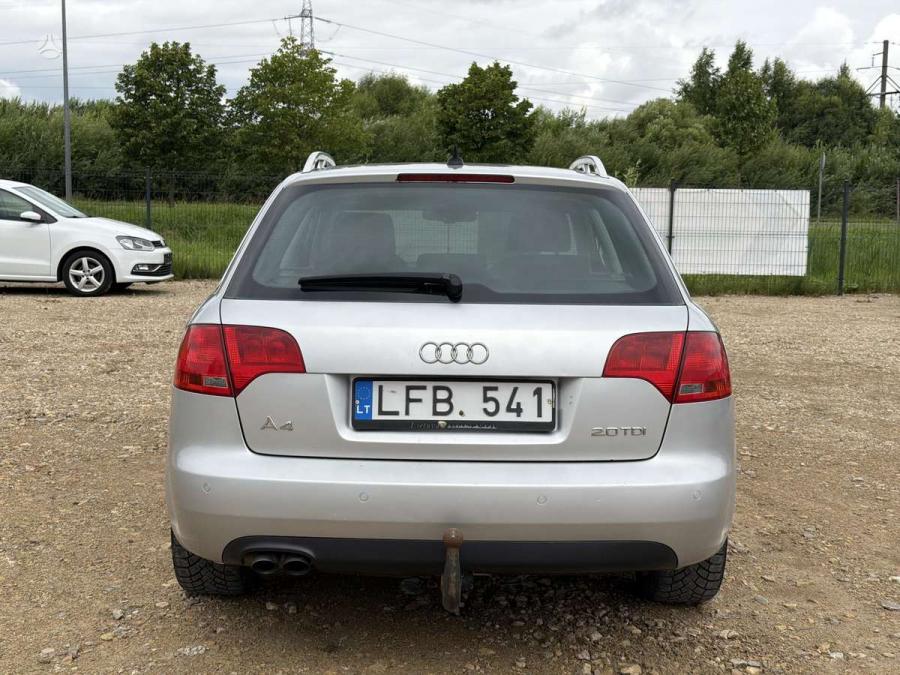 Pelēks Audi A4 2007 Šauļi, ar dzinēja tilpumu 1.97 L un nobraukumu 299 tūkst. km par 2300 €, foto 7 vietnē AUTOMOTO.COM.LV