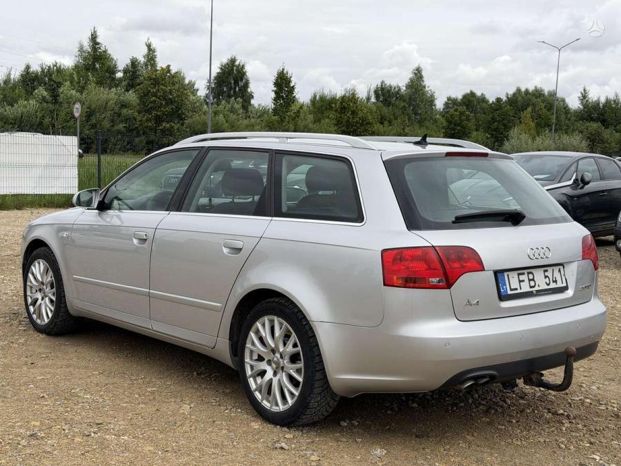 Pelēks Audi A4 2007 Šauļi, ar dzinēja tilpumu 1.97 L un nobraukumu 299 tūkst. km par 2300 €, foto 9 vietnē AUTOMOTO.COM.LV