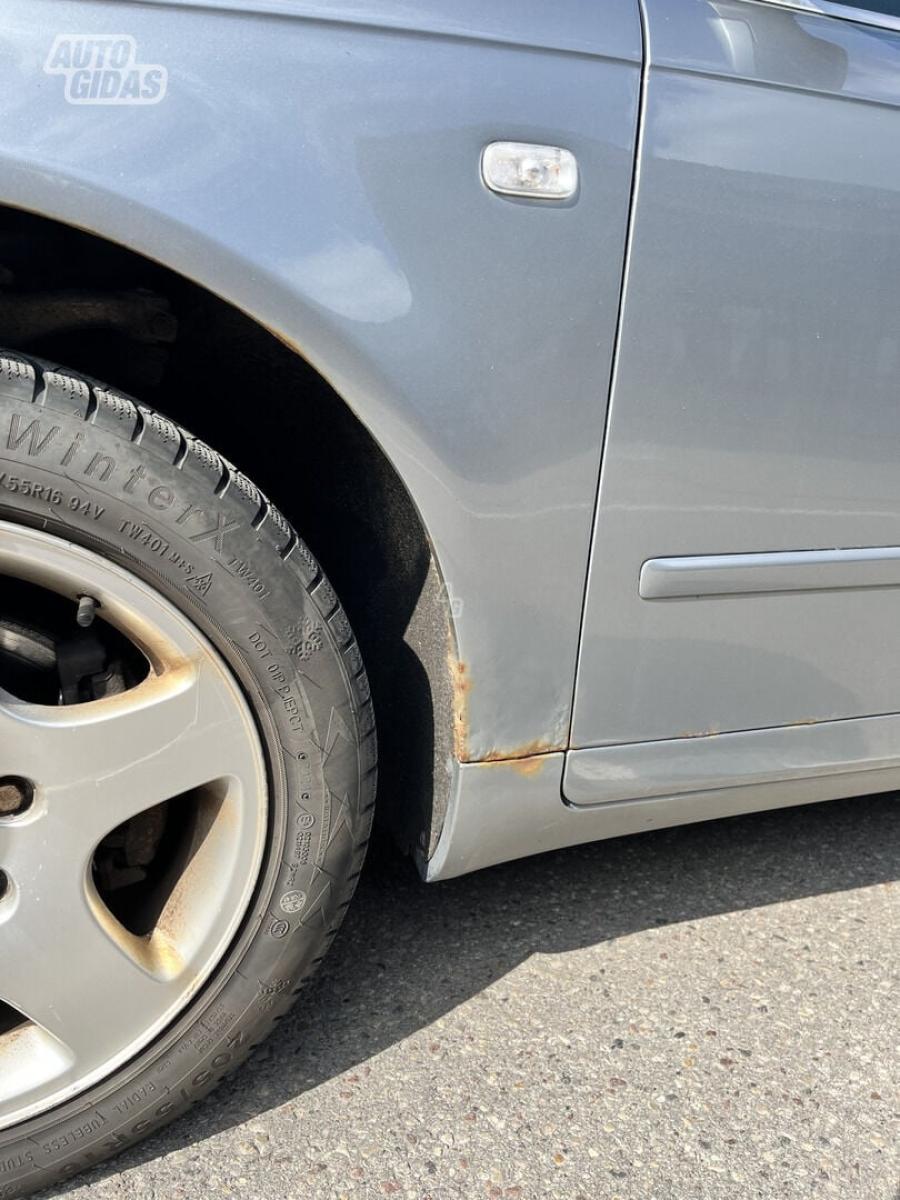 Pelēks Audi A4 2007 Kauņa, ar dzinēja tilpumu 1.90 L un nobraukumu 288 tūkst. km par 1500 €, foto 12 vietnē AUTOMOTO.COM.LV