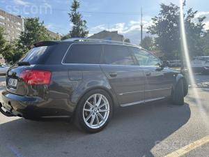 Pelēks Audi A4 2007 Rīga, ar dzinēja tilpumu 2.00 L un nobraukumu 353 tūkst. km par 3750 €, foto 5 vietnē AUTOMOTO.COM.LV
