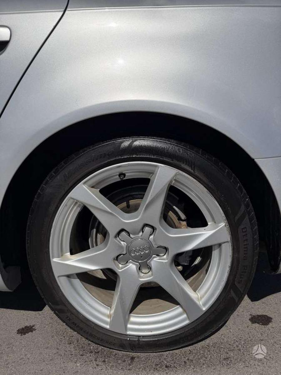 Grey Audi A4 2007 in Vilnius, with an engine capacity of 1.99 L and mileage of 384 thousand km for 2900 €, photo 9 on AUTOMOTO.COM.LV