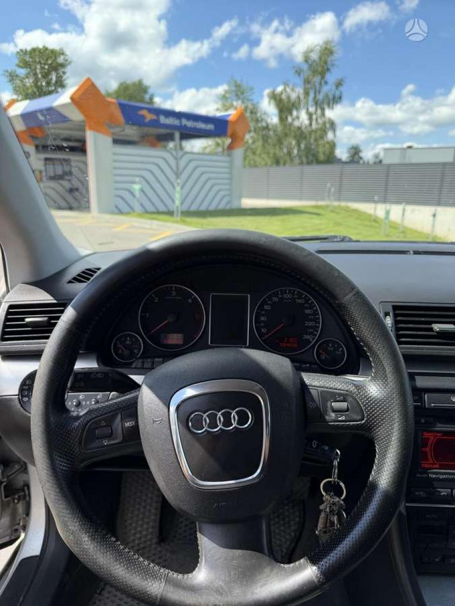 Grey Audi A4 2007 in Vilnius, with an engine capacity of 1.99 L and mileage of 384 thousand km for 2900 €, photo 17 on AUTOMOTO.COM.LV