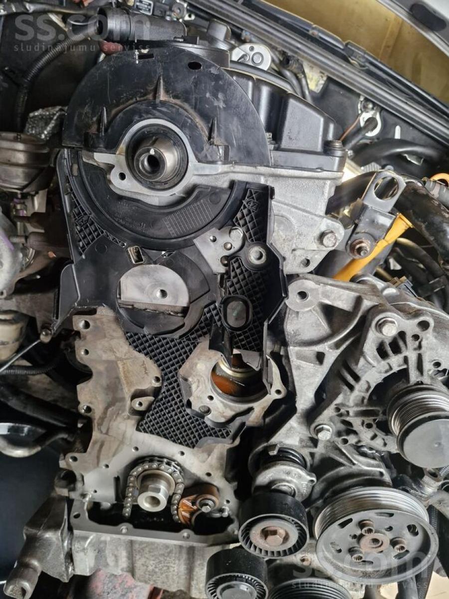 Pelēks Audi A4 2007 Ventspils, ar dzinēja tilpumu 1.90 L un nobraukumu 271 tūkst. km par 2500 €, foto 13 vietnē AUTOMOTO.COM.LV