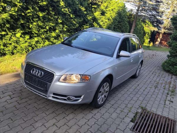 Серый Ауди А4 2007 в Вильнюс, объемом двигателя 1.99 л и пробегом 274 тыс. км за 3000 €, фото 6 на AUTOMOTO.COM.LV